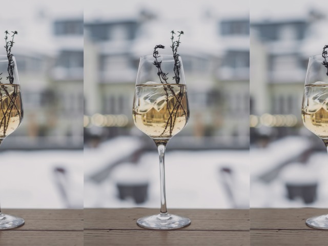 Выпиваем дома: Рецепт коктейля Porto & Tonic - L’officiel